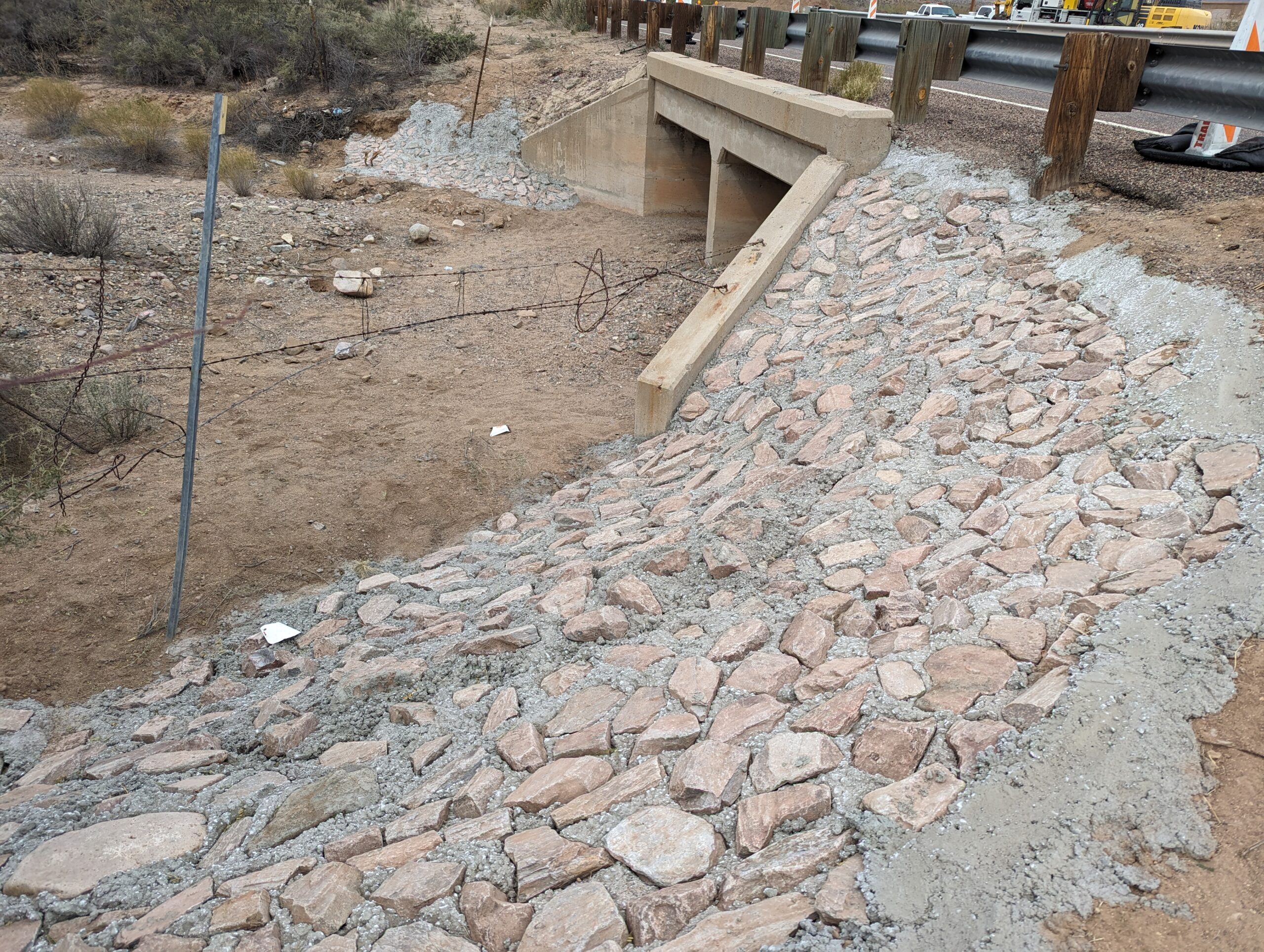 ADOT 070-A(223)T – San Carlos Bridge Scour Retrofit | Whelcon ...